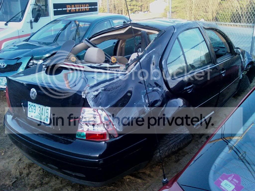 first time ive put pictures of my corrado and crashed MK4 Jetta | VW ...